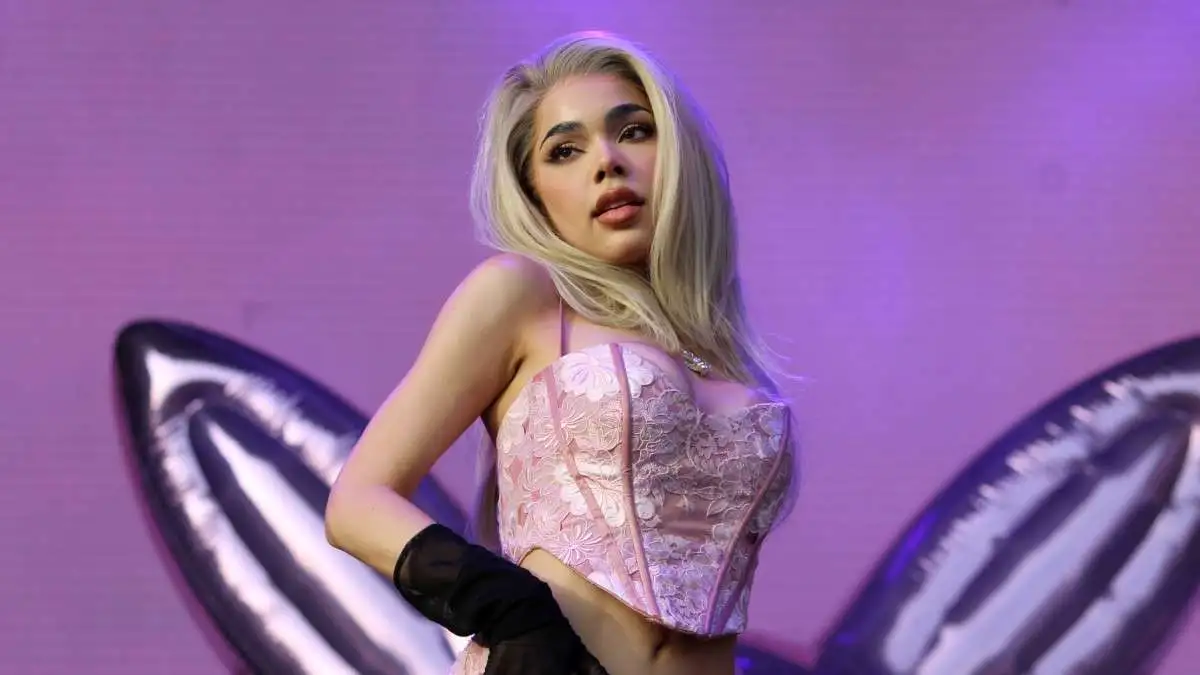 Kenia OS cierra con éxito su tour Pink Aura en Monterrey - Digital 102.9FM